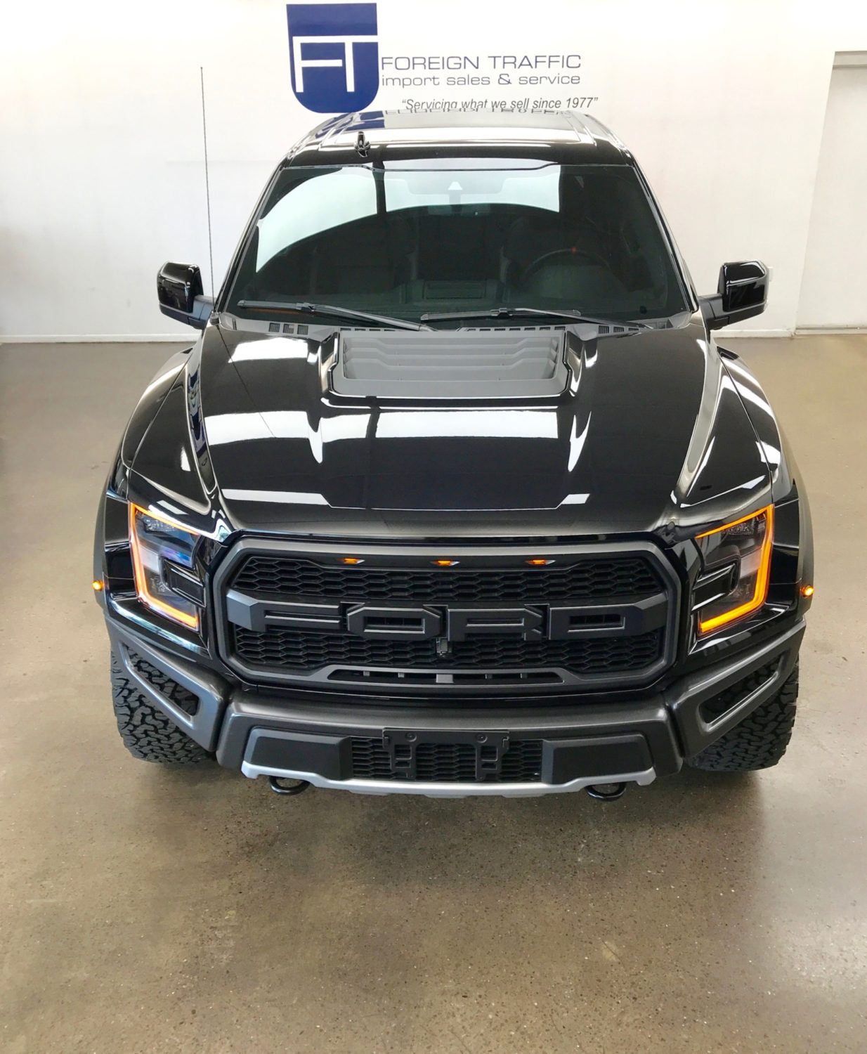 2020 FORD F-150 ROUSH RAPTOR CREW CAB | Foreign Traffic